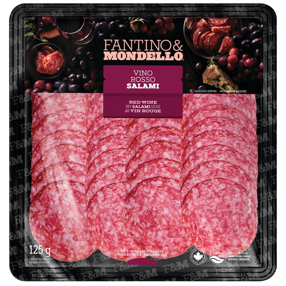 Salami séché tranché mince au vin rouge